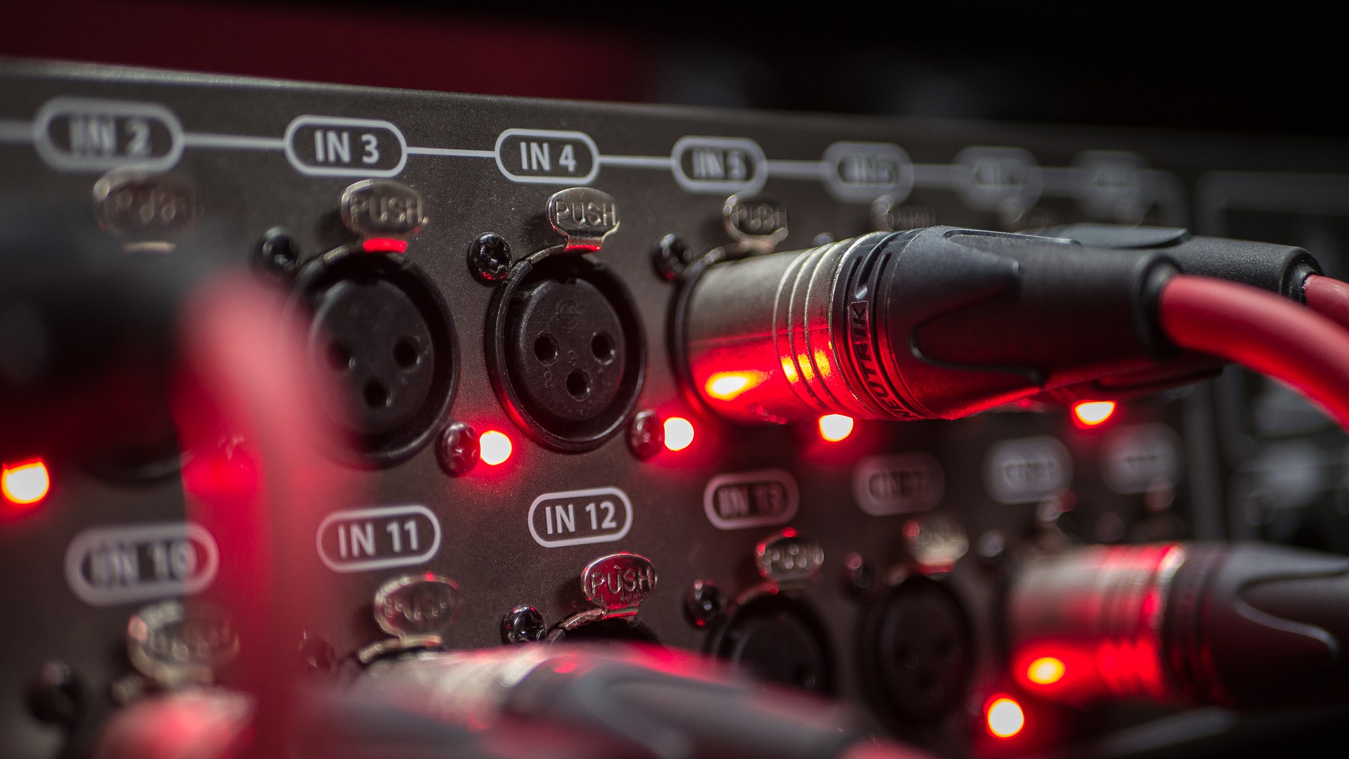 System Design & Integration – Advanced Sound & Lighting